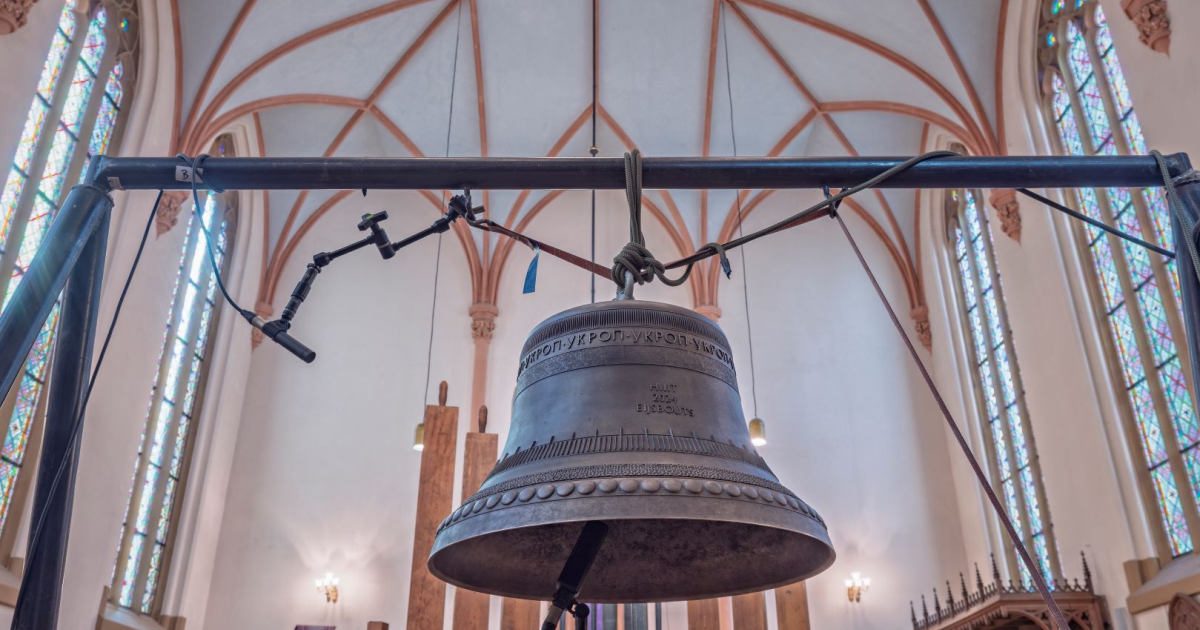 Ukrainian bullet casings bell from The Hague on tour in Germany | The ...